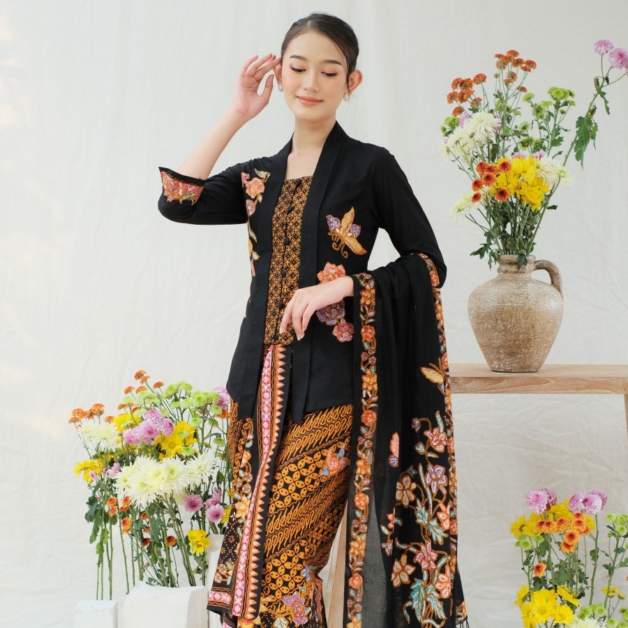 Jual Kebaya kutubaru encim batik naura lengan 7/8 meradelima katun ...