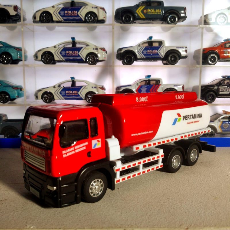 Jual Diecast Miniatur Truck Truk Tanki Oil Custom Truck Tanki Pertamina ...