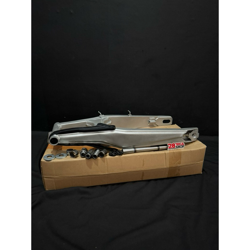 Jual SWING ARM WR 155 MODEL KTM PANJANG KOMPLIT BEARING BOS ARM DAN ...
