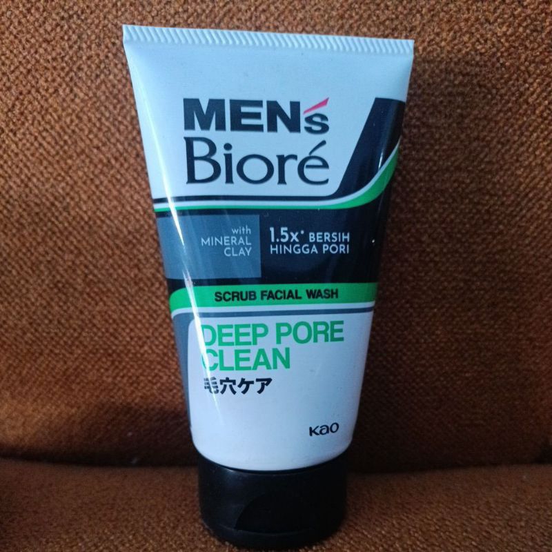 Jual MEN'S BIORE SCRUB FACIAL WASH DEEP PORE CLEAN 100 GRAM | Shopee ...