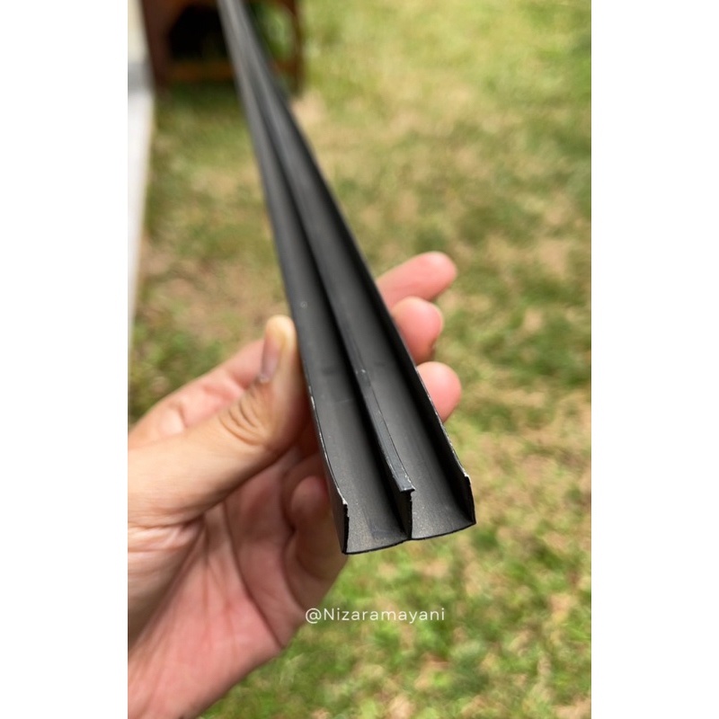 Jual Rel alumunium M REL 2 JALUR/WARNA HITAM TUTUP KOLONG DAPUR DIKIRIM ...