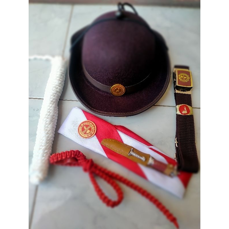 Jual alat perlengkapan Pramuka cowok cewek lengkap sekolah | Shopee ...