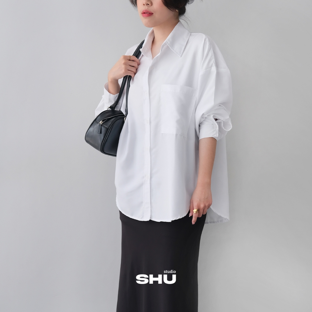 Jual Everyday Shirts in Poplin / Shu Studio / Kemeja Lengan Panjang Oversized | Shopee Indonesia