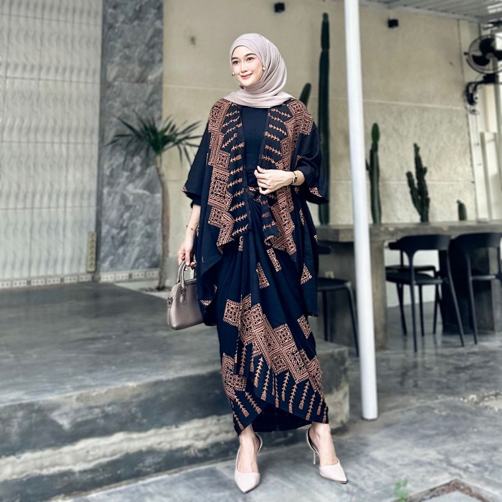 Jual SET KEBAYA MODERN OUTFIT KONDANGAN SIMPEL ONE SET BATIK OUTER ROK ...