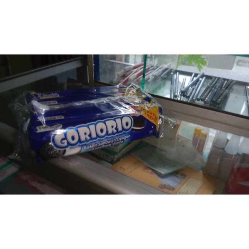 Jual goriorio biskuit sandwich dengan cream putih isi 10 pcs | Shopee Indonesia