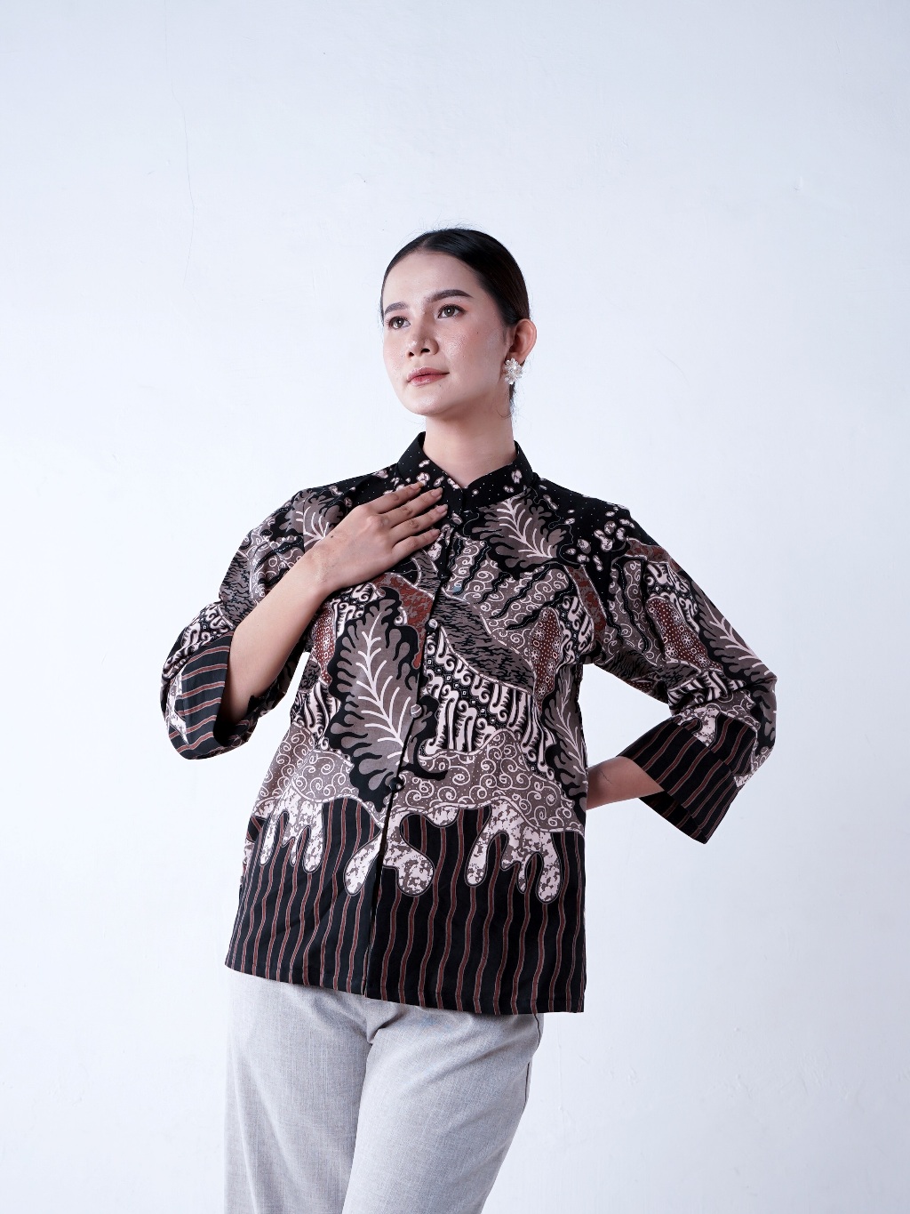 Jual MARGARIA BATIK - Atasan Batik Wanita - Nirwana Series - Blus Amel | Shopee Indonesia