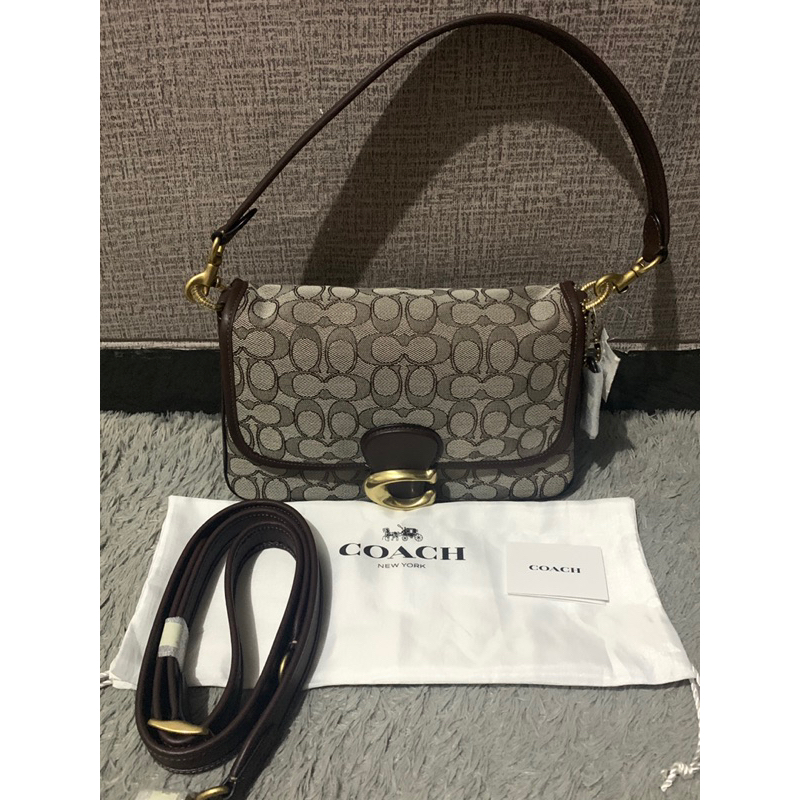 Jual COACH SOFT TABBY SIGNATURE JACQUARD OAK MAPLE | Shopee Indonesia