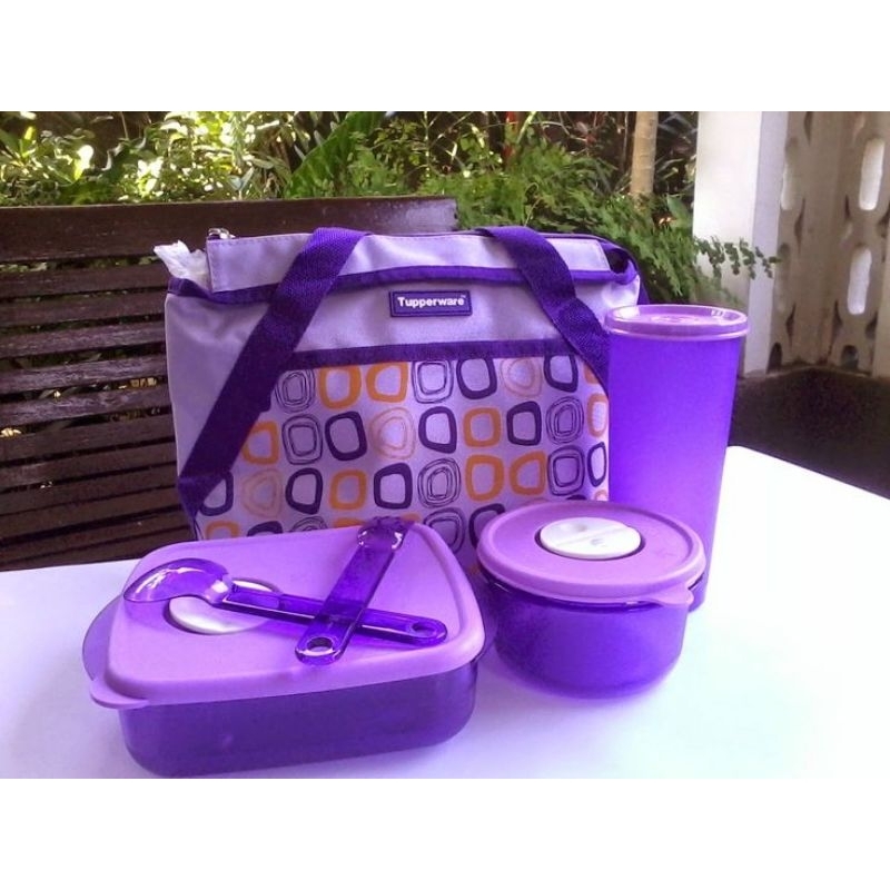 Jual TUPPERWARE COSMO VIOLET SET (TAS REJECT & SENDOK WARNA LAIN ...
