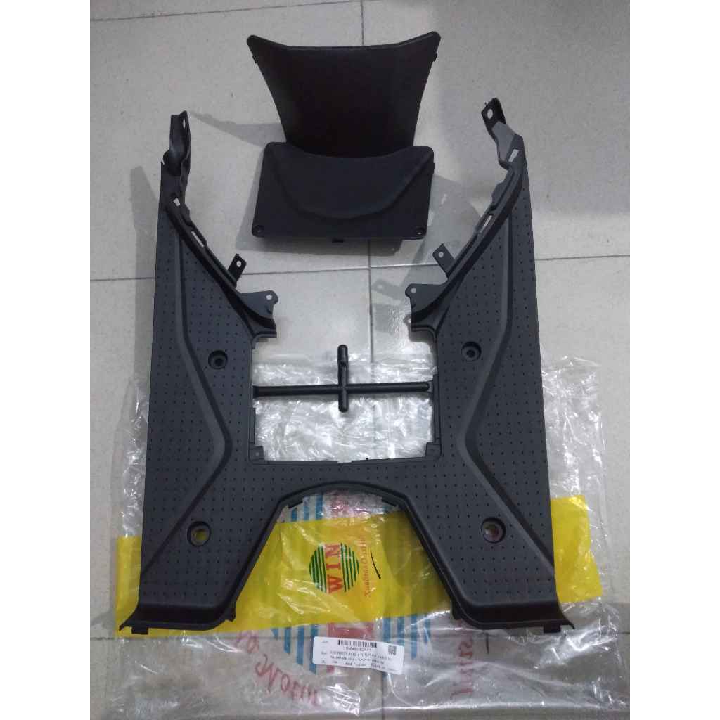 Jual Footrest Atas Pijakan Tumpuan Kaki + Tutup Aki Vario 160 K2S 2022 2023 2024 MERK WIN ...