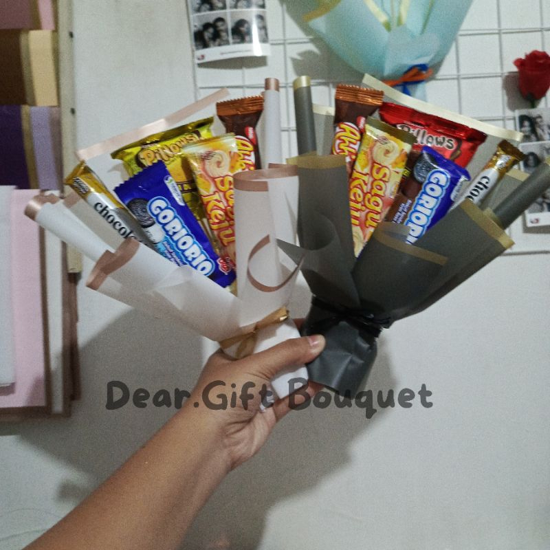 Jual Buket | Bouquet snack isi 5 Random ukuran S | Shopee Indonesia