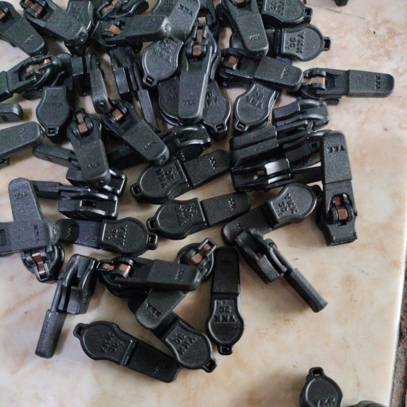 Jual kepala zipper no3 rubber terbalik warna hitam | Shopee Indonesia