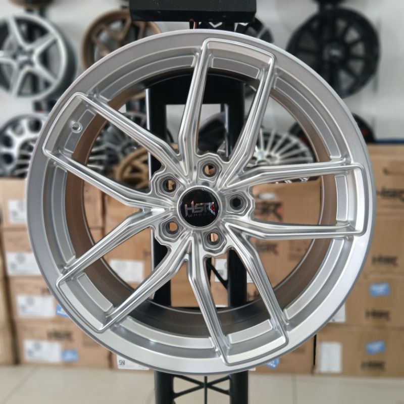 Jual Velg Mobil Racing HSR ORIGINAL R18 Cocok Innova Rush Terios ...