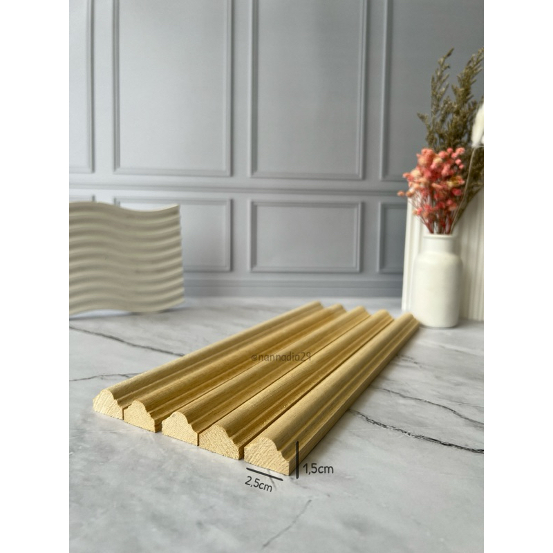 Jual lis profil wall moulding / lis gunung L2,5cm kayu SOLID bukan ...