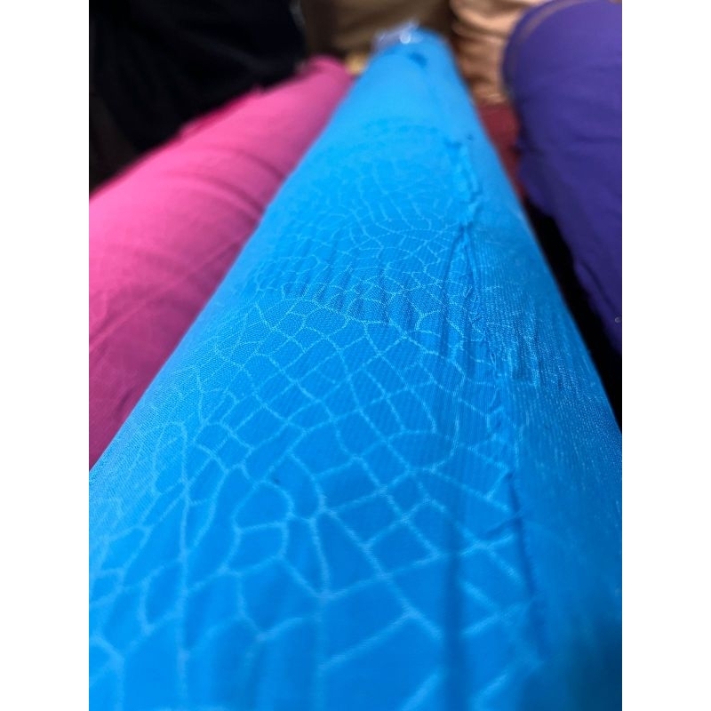 Jual Kain Chiffon Motif Retak Seribu / Bahan Sifon Corak Sewarna ...