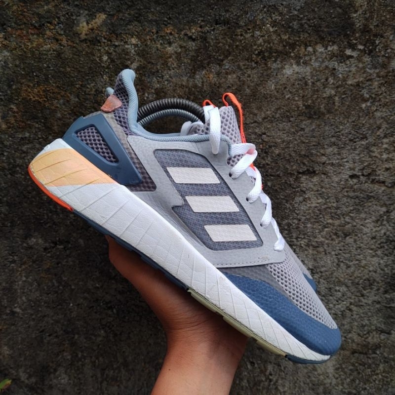 Jual sepatu second branded Adidas uk 40⅔ | Shopee Indonesia