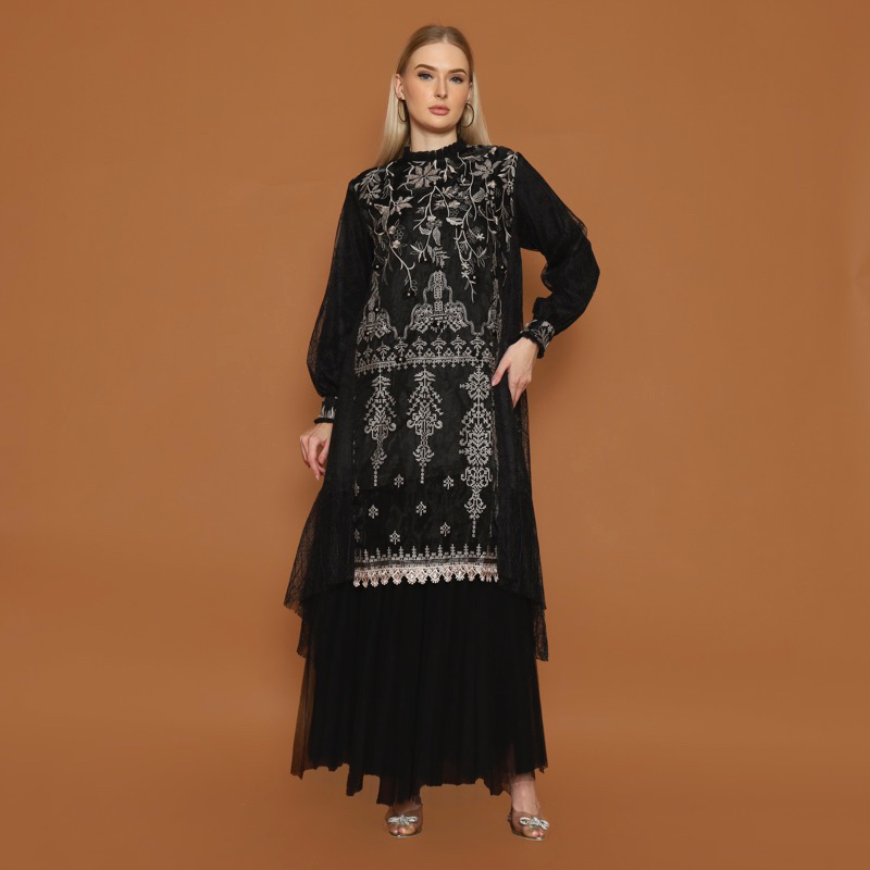 Jual Makaio - Maegan Tunic in Black Beauty (Special Edition) | Shopee ...