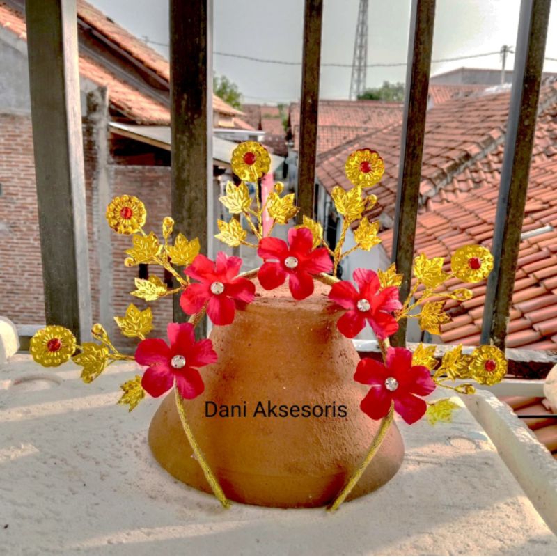 Jual bando daun semanggen merah sangat cocok untuk tarian dan karnaval ...