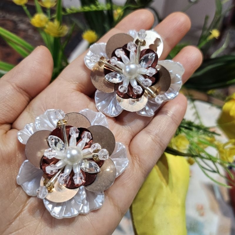 Jual (2-5PCS/SET) COKLAT 3D FLOWER MANIK BUNGA PAYET RANGKAI BUNGA ...