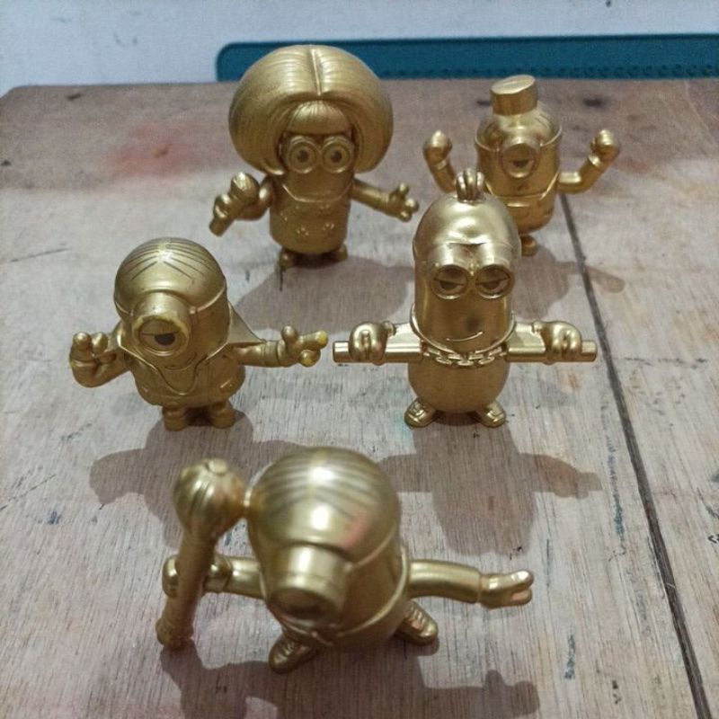 Jual Minions gold | Shopee Indonesia