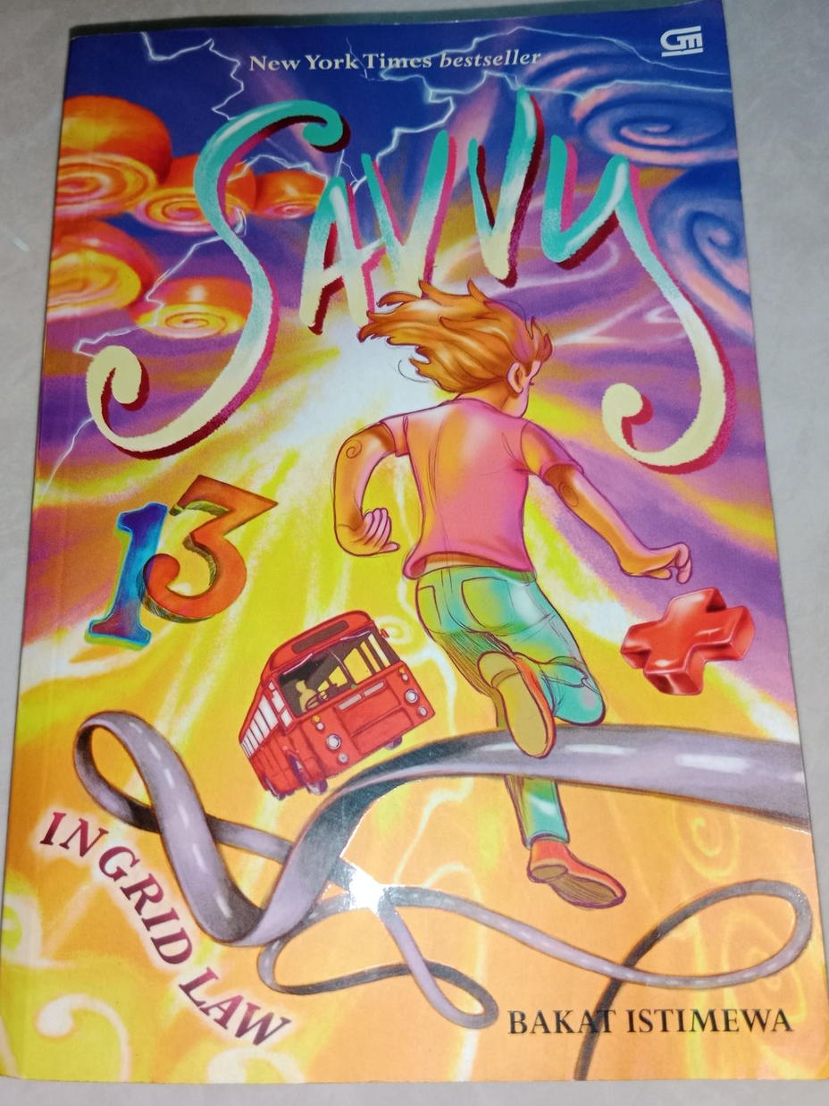 Jual [Buku Bekas] Novel Fantasi SAVVY oleh INGRID LAW | Shopee Indonesia