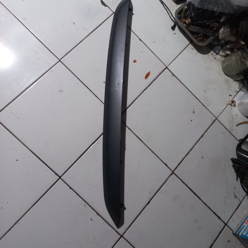 Jual list Lis Grill Innova Zenix original | Shopee Indonesia