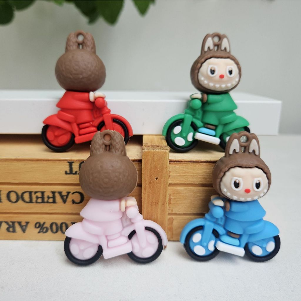 Jual Versi Labubu Viral Gantungan Kunci Sepeda LABUBU Tersedia 4 Varian ...