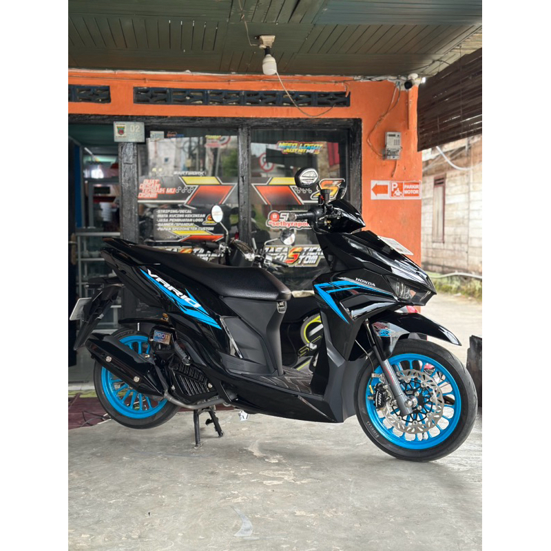 Jual striping vario gen 2 motif standar warna bisa request | Shopee ...