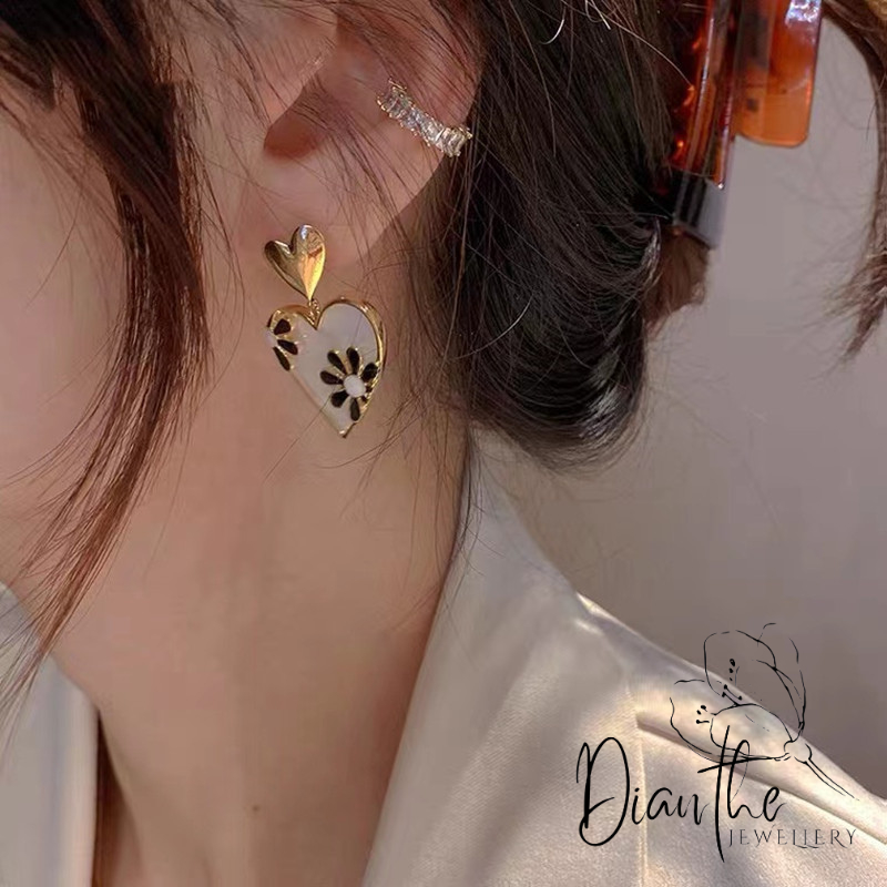 Jual 8 - Anting Simple Atala - Anting Tusuk Bentuk Hati - Anting Pesta ...