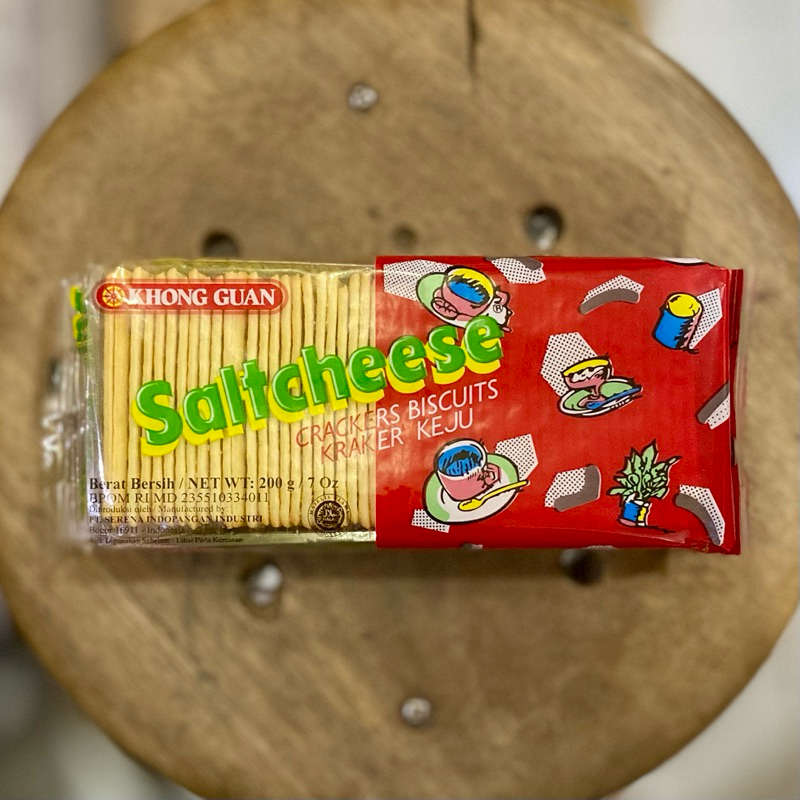 Jual KHONG GUAN SALTCHEESE CRACKERS BISKUIT 200gr (PCS) | Shopee Indonesia