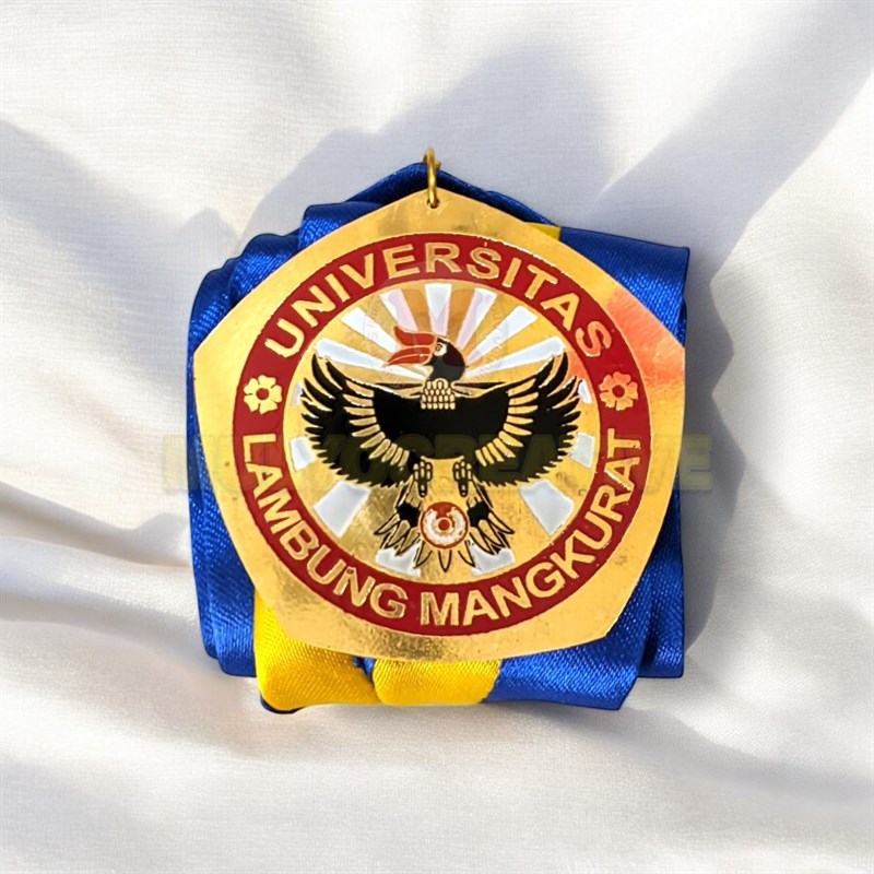 Jual Medali Wisuda Universitas Lambung Mangkurat ULM Medali Kelulusan | Shopee Indonesia