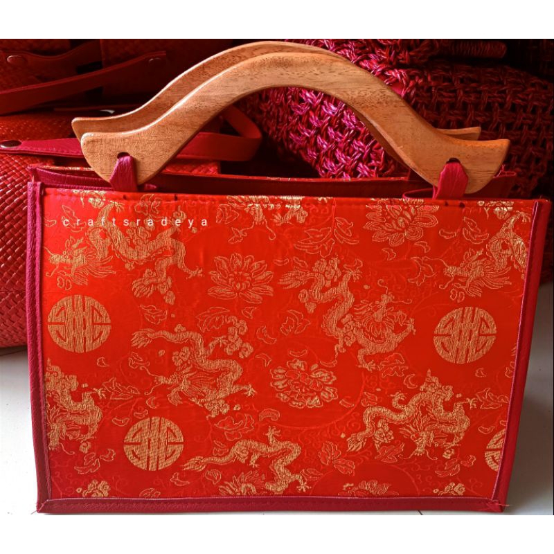 Jual (30×15×20) Handle kayu Hampers congsam Goodiebag Imlek CNY Sincia ...