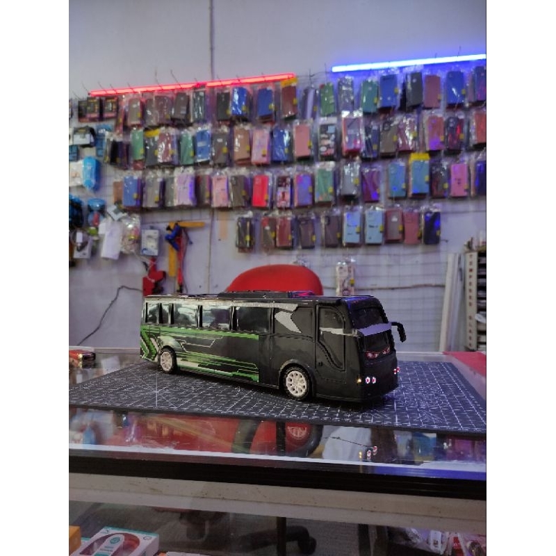 Jual miniatur bus plastik | Shopee Indonesia