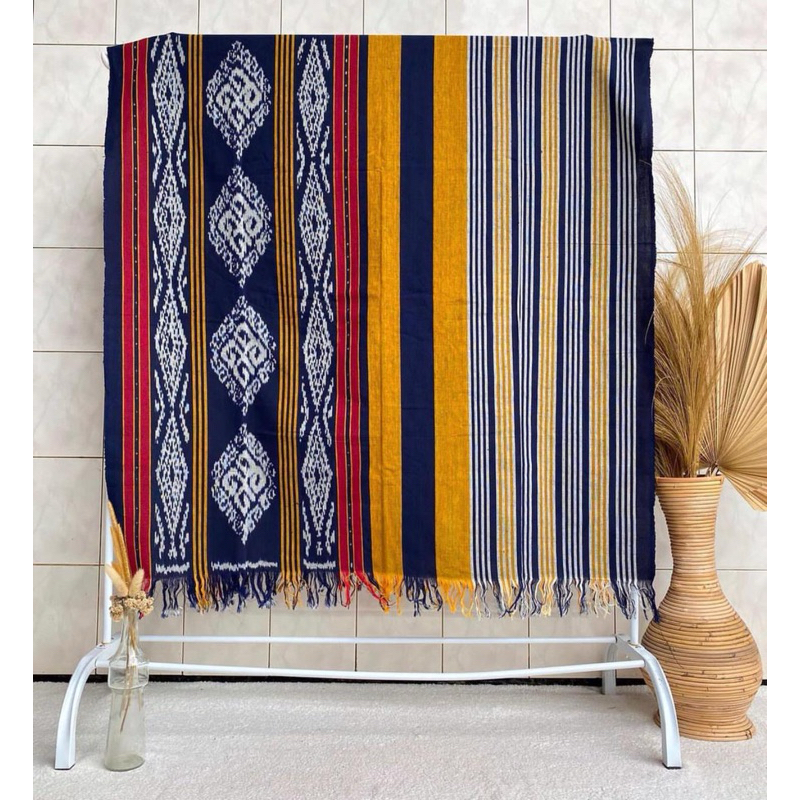Jual KAIN TENUN IKAT BLANGKET ETNIK HALUSAN KALIN TENUN TROSO JEPARA ...