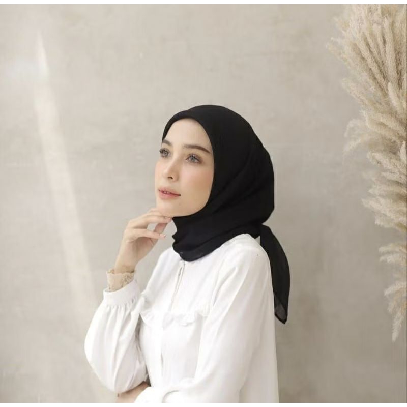 Jual BELLA SQUARE HIJAB PREMIUM TEPI JAHIT RAPI | Shopee Indonesia