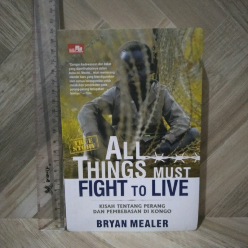 Jual NOVEL ORIGINAL All Things Must Fight To Live By Bryan M | Shopee Indonesia