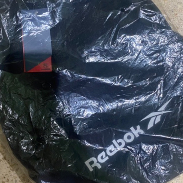 Jual PRELOVED TAS REEBOK BARU | Shopee Indonesia