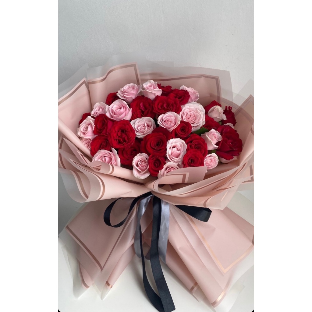 Jual buket bunga mawar asli 40 tangkai / hand bouquet bunga mawar asli ...