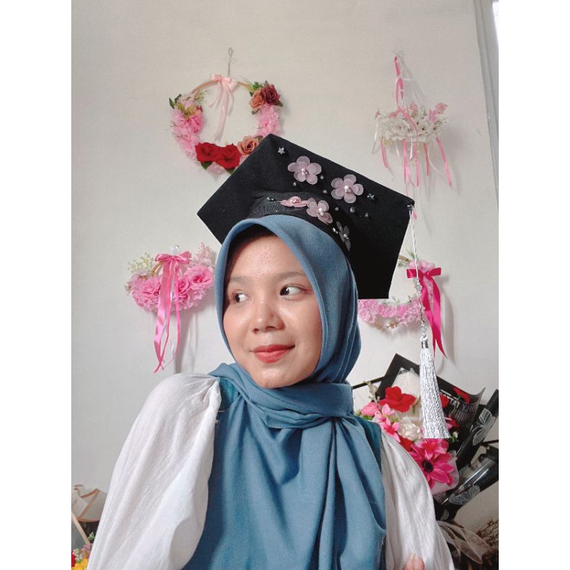 Jual TOPI TOGA HIAS DAISY | TOGA BUNGA | TOGA WISUDA DEWASA | Shopee Indonesia