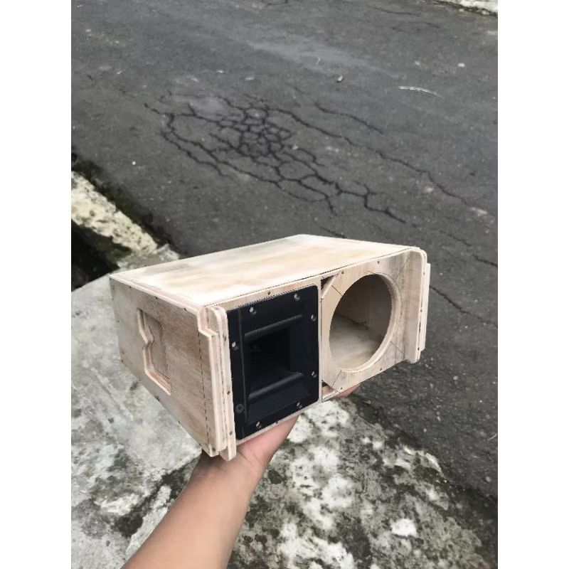Jual Box speaker line array untuk speaker 4 inch singgel plus Tweeter ...