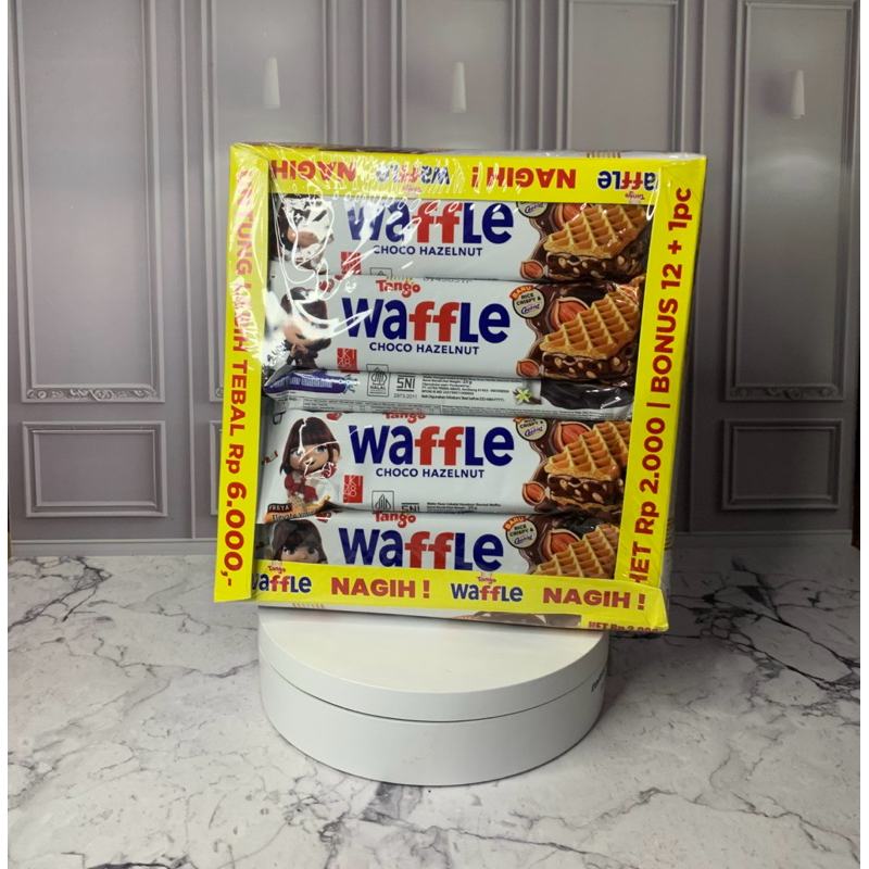 Jual TANGO WAFFLE RASA CHOCO HAZELNUT 1 BOX ISI 12pcs | Shopee Indonesia