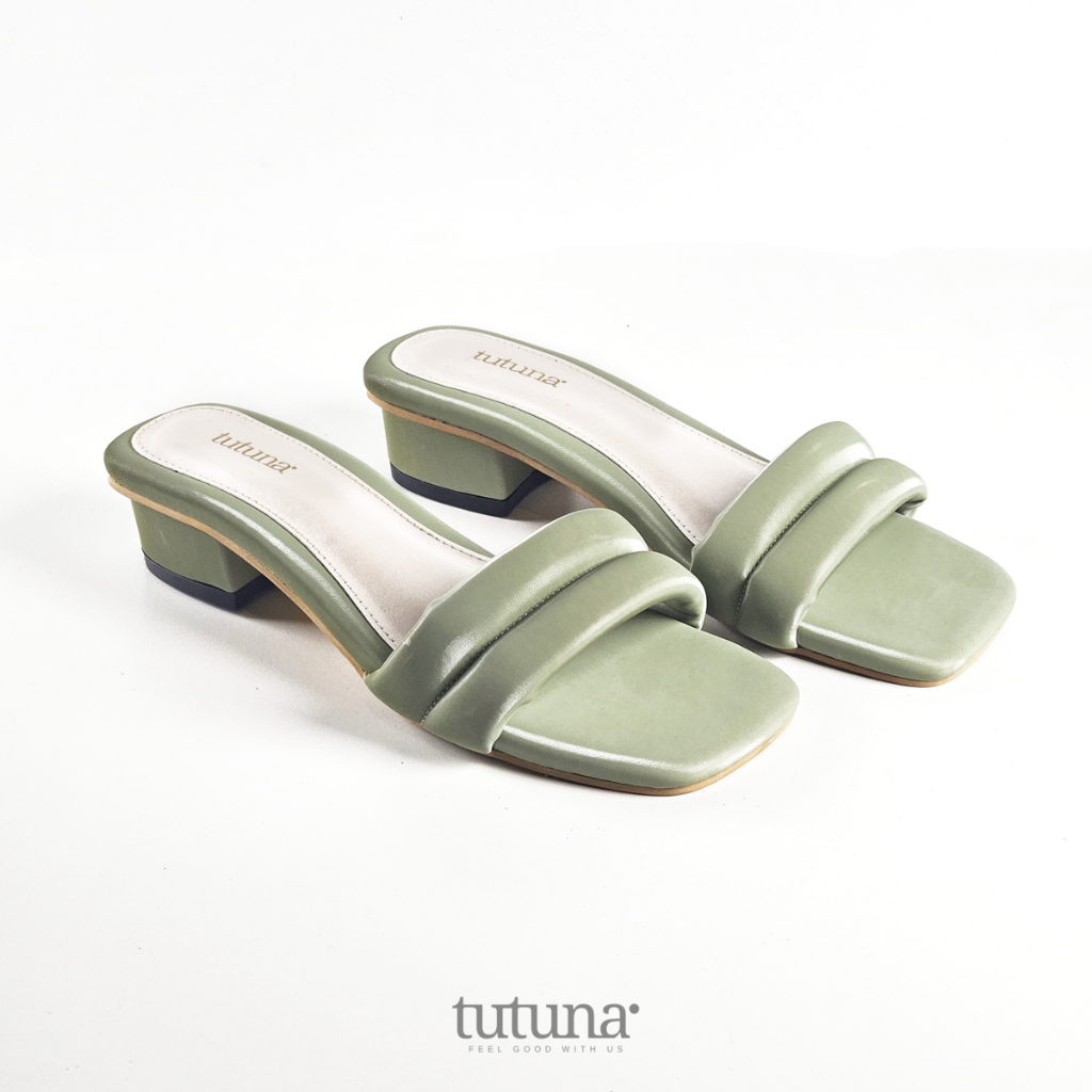 Jual TUTUNA - Orlyn Sage & Black Sendal Slide Slip On Wanita | Shopee ...