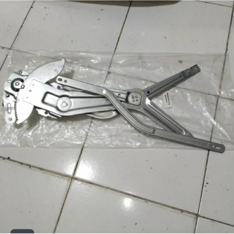 Jual REGULATOR KACA PINTU HINO 500 LOHAN FM260TI RH ORIGINAL PART LH ...