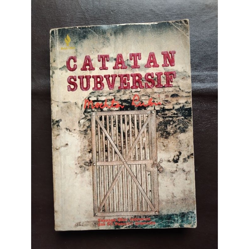 Jual Buku Sejarah CATATAN SUVERSIF MOCHTAR LUBIS Buku Jadul | Shopee ...