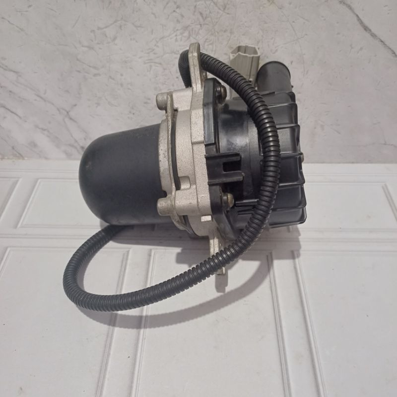 Jual Pump Assy Air Pump Land Cruiser VX200 URJ201 URJ202 Lexus LX570 ...