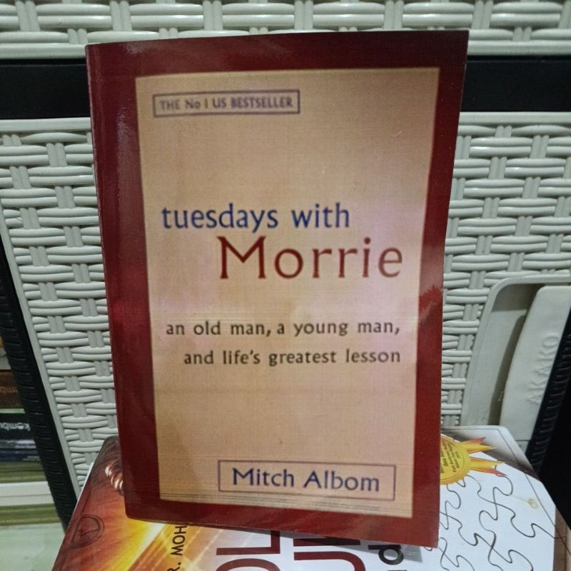 Jual Buku Tuesday With Morrie By Mitch Albom | Shopee Indonesia
