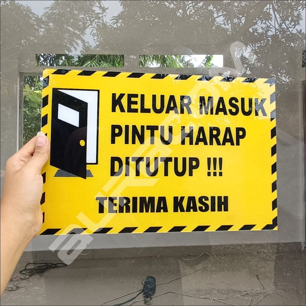 Jual PAPAN AKRILIK dan STIKER, KELUAR MASUK PINTU - HARAP TUTUP - FREE ...