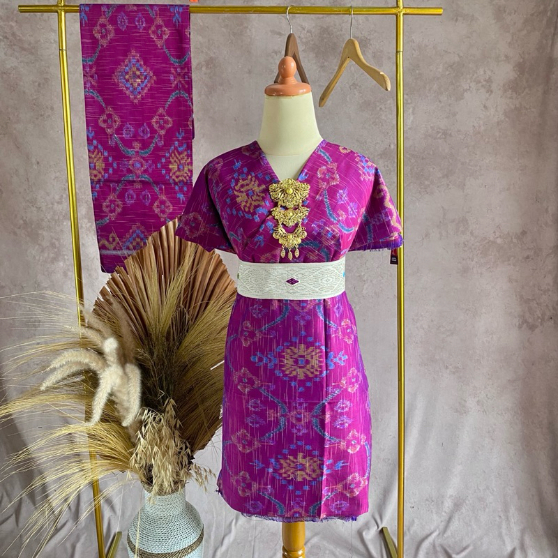 Jual KAIN TENUN ENDEK KHAS BALI MOTIF DOUBLE IKAT PATRA ANTIK UNGU ...