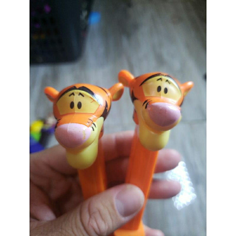 Jual JUALAN MAINAN STICK STIK DISPENSER TEMPAT WADAH PERMEN CANDY PEZ ...