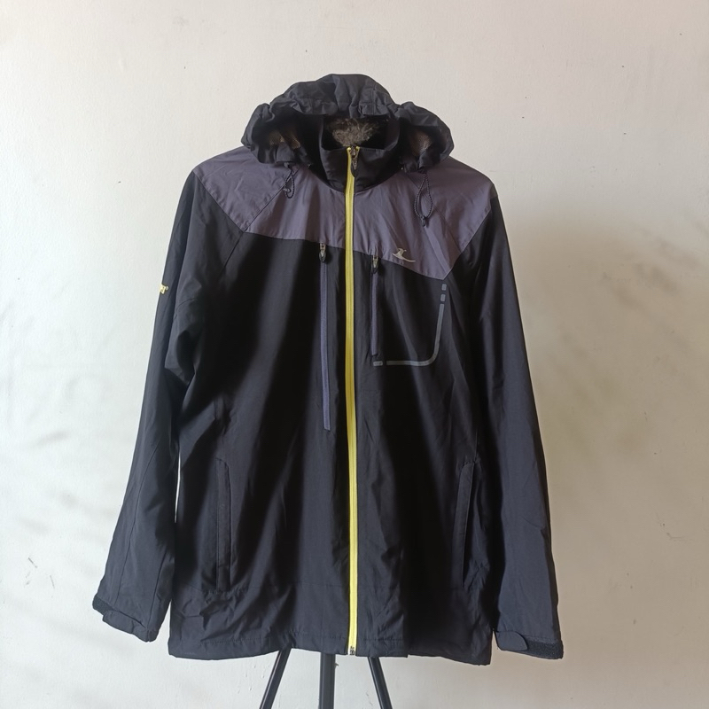 Jual JAKET OUTDOOR WATERPROOF LECAF SECOND | Shopee Indonesia