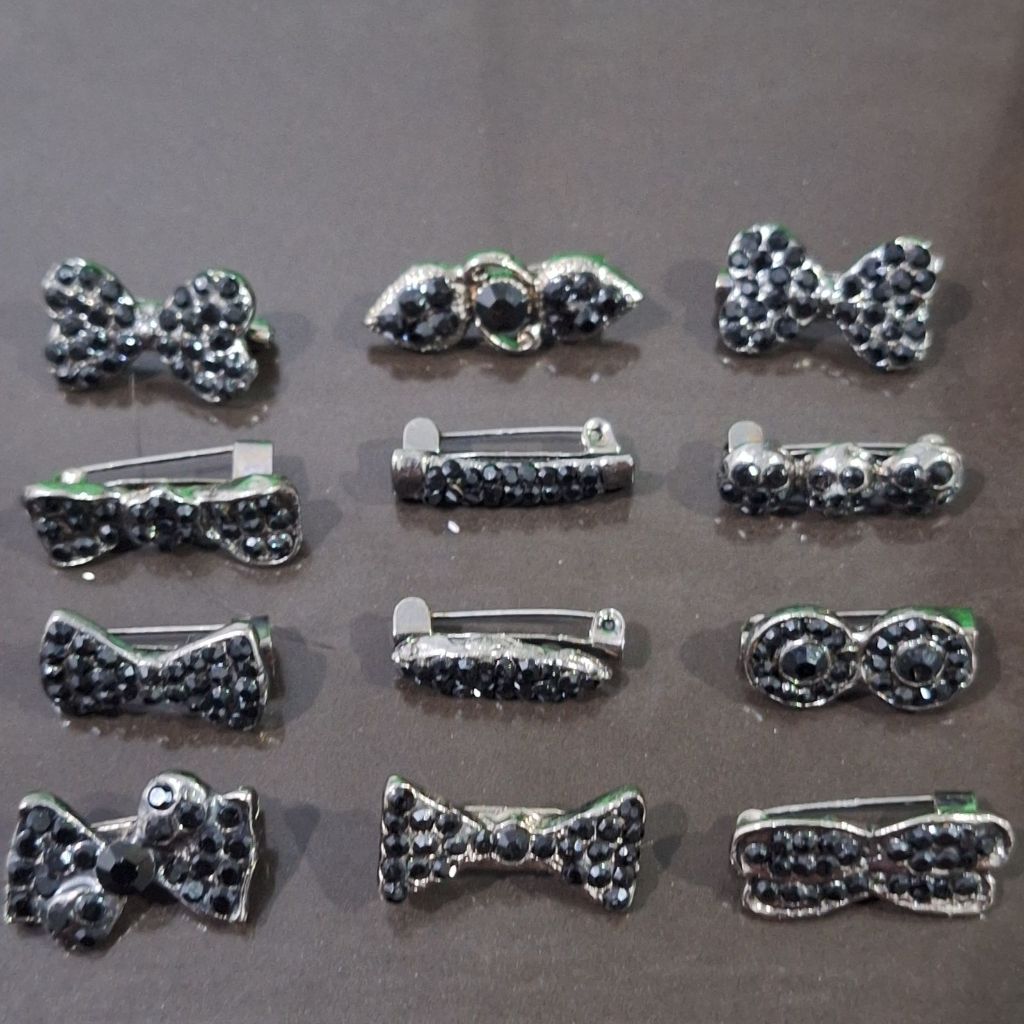 Jual 12 pc Bros dagu black series | Brooch | Bros hijab | bros cantik ...